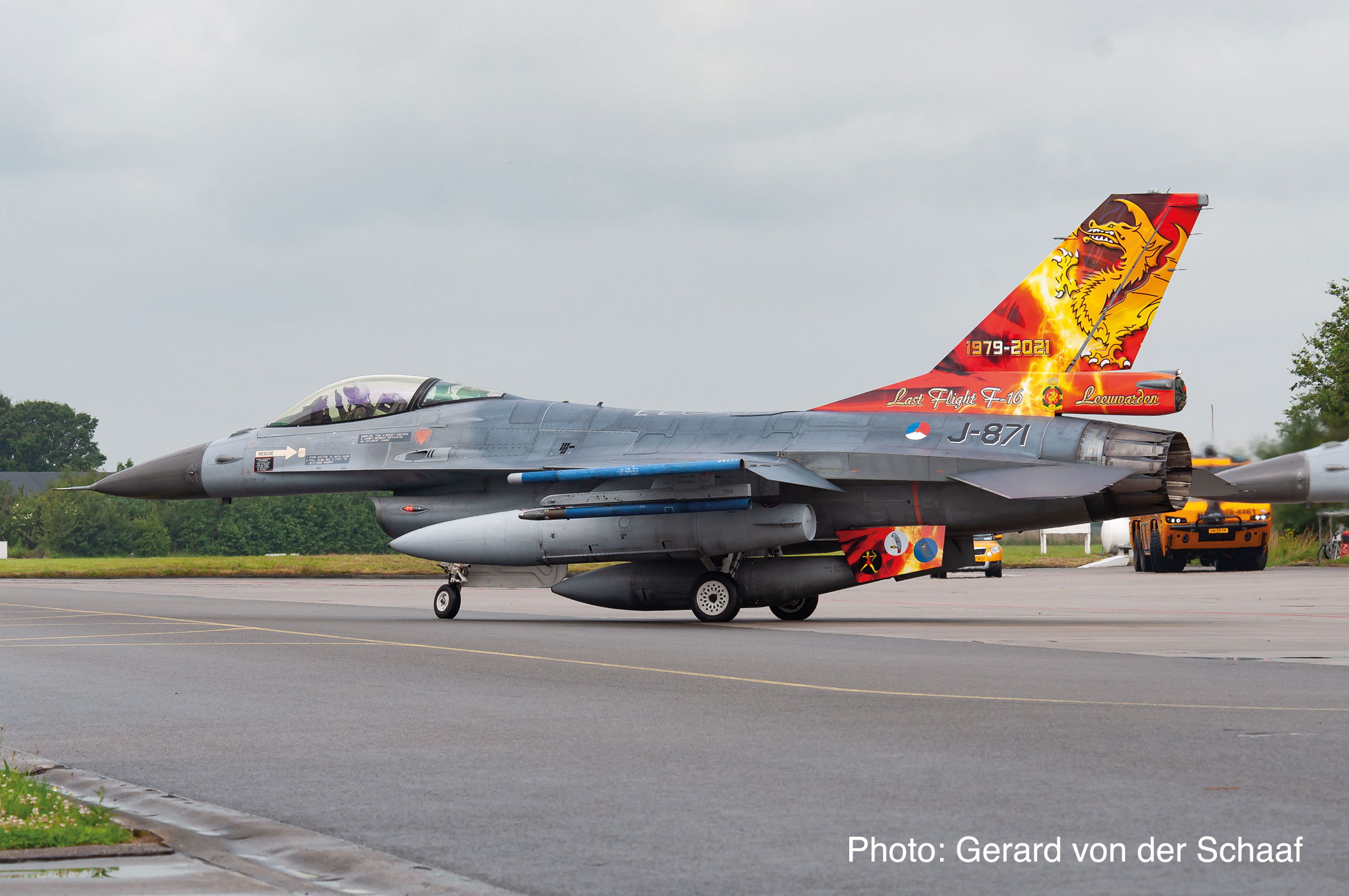 Wings 1/200 Military